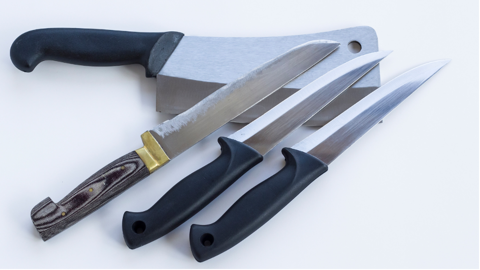 How Hand-Forged Kitchen Knives Compare to Factory-Made Blades